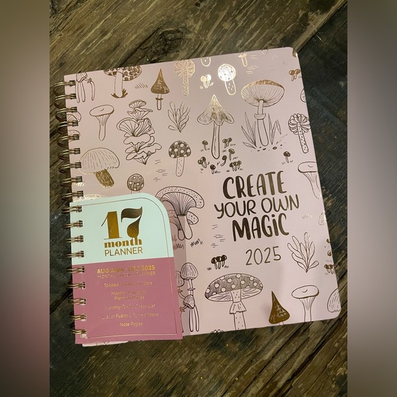 The Creative Expert JMLE, LLC | Office | Nwot The Creative Expert ...